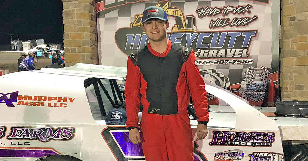 United States Racing Association | Solander, Hamilton, Cannon fire off ...