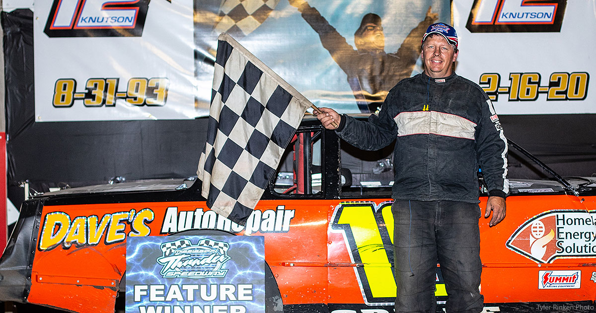 United States Racing Association | Carter banks $12k with Knutson ...