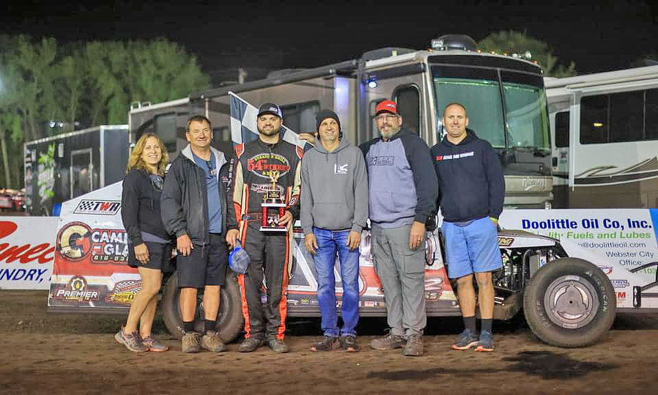 Hamilton County Speedway - Brown bests Shryock in Webster City battle