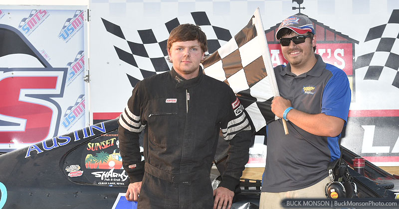 United States Racing Association | Wild finishes highlight Mason City show